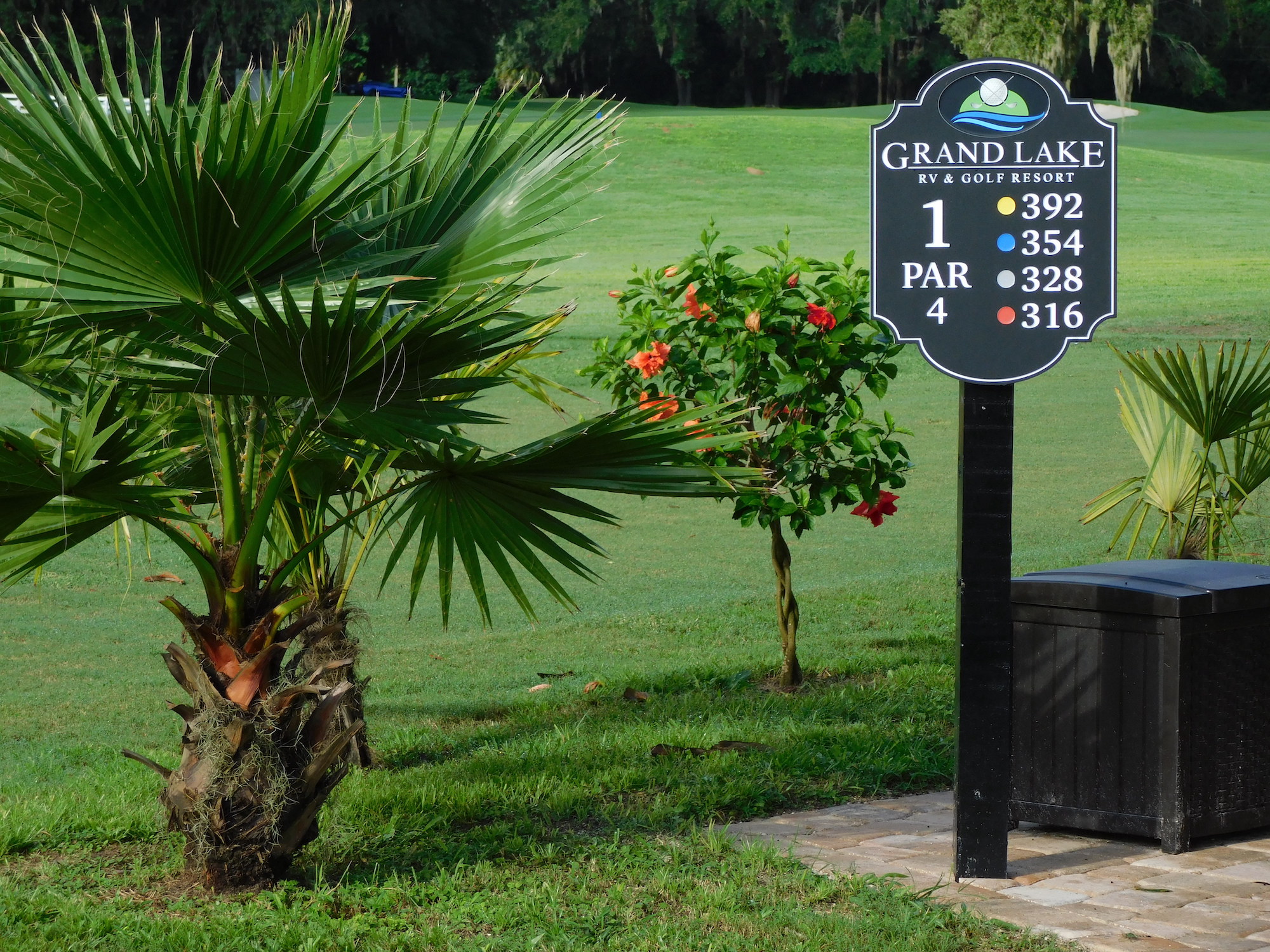 Golf Tee Signs| Custom Golf Course Products